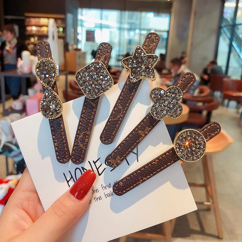 여성용 럭셔리 샤이니 다이아몬드 머리핀 크리스탈 체코 다이아몬드 워드 헤어 클립 스타일링 헤어 그립 럭셔리 액세서리 헤어 핀 리본핀머리 핀머리삔머리핀명품 머리삔명품