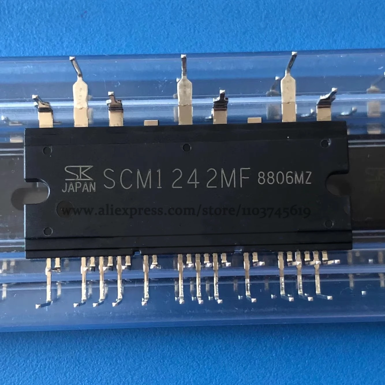 SCM1242MF.jpg