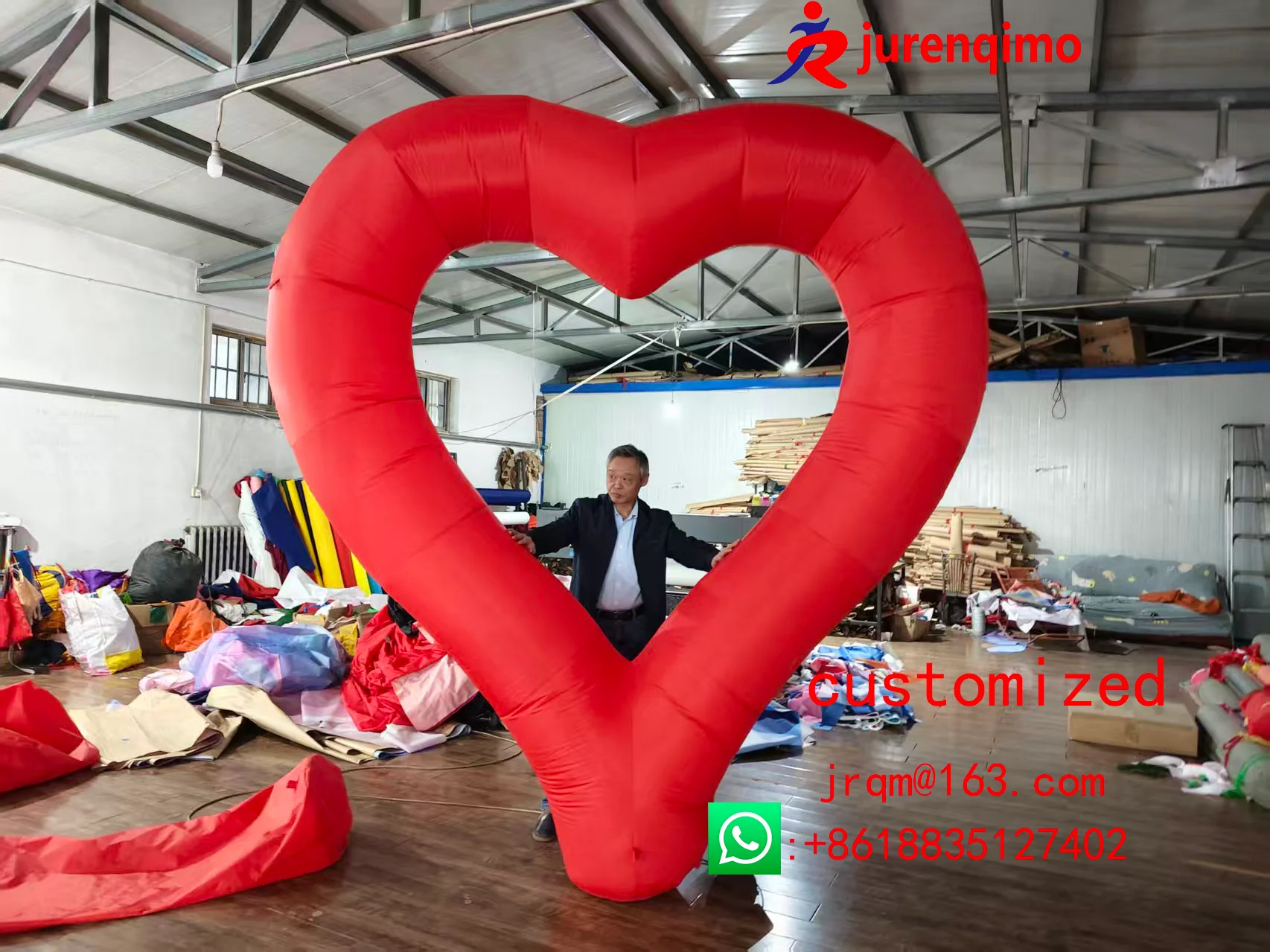 Valentine's Day heart-shaped decorations, party props, beautiful ...
