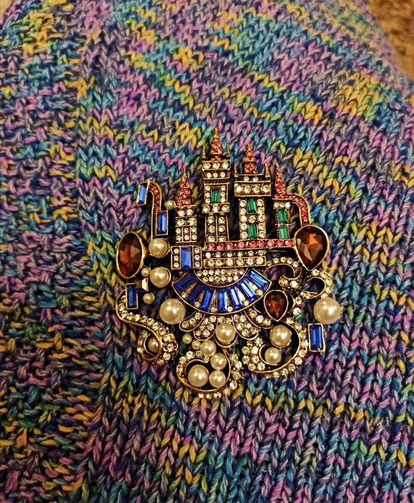 Retro-European-Castle-Brooch-Fashion-Alloy-Rhinestone-Brooches ...