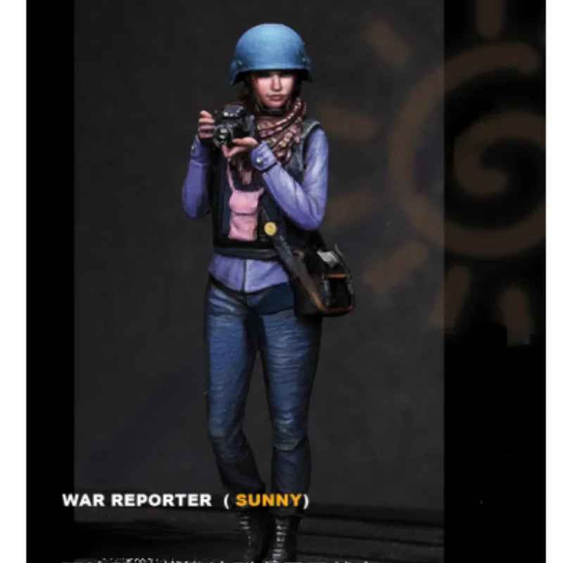 1-35-Scale-Resin-Figure-Assembly-Model-Kit-Female-Battlefield-Reporter ...