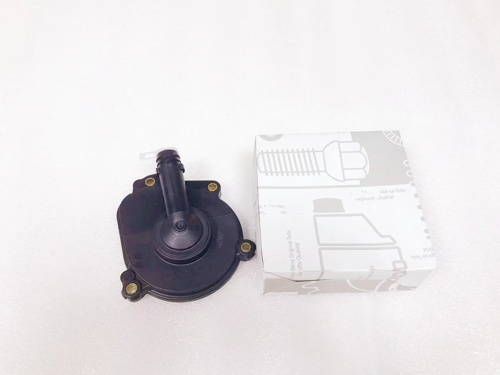 For-Mercedes-Benz-E280E350C230C30R350GLK-oil-separator-cover-crankcase ...