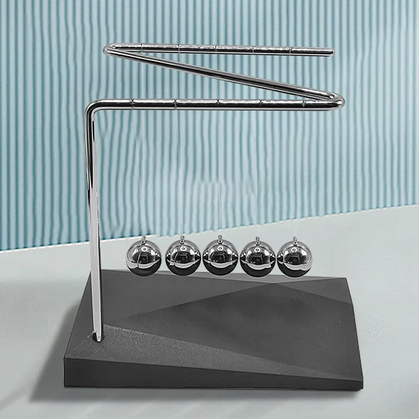 Newtons Cradle Swinging Balls Pendulum Perpetual Motion Desk Toy ...