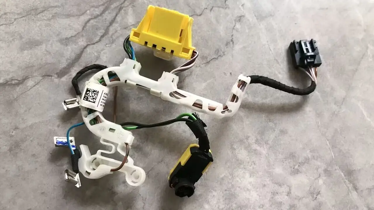 OEM-Multifunctional-Steering-Wheel-Cable-MFSW-Wire-for-Golf-7-Passat-B8 ...