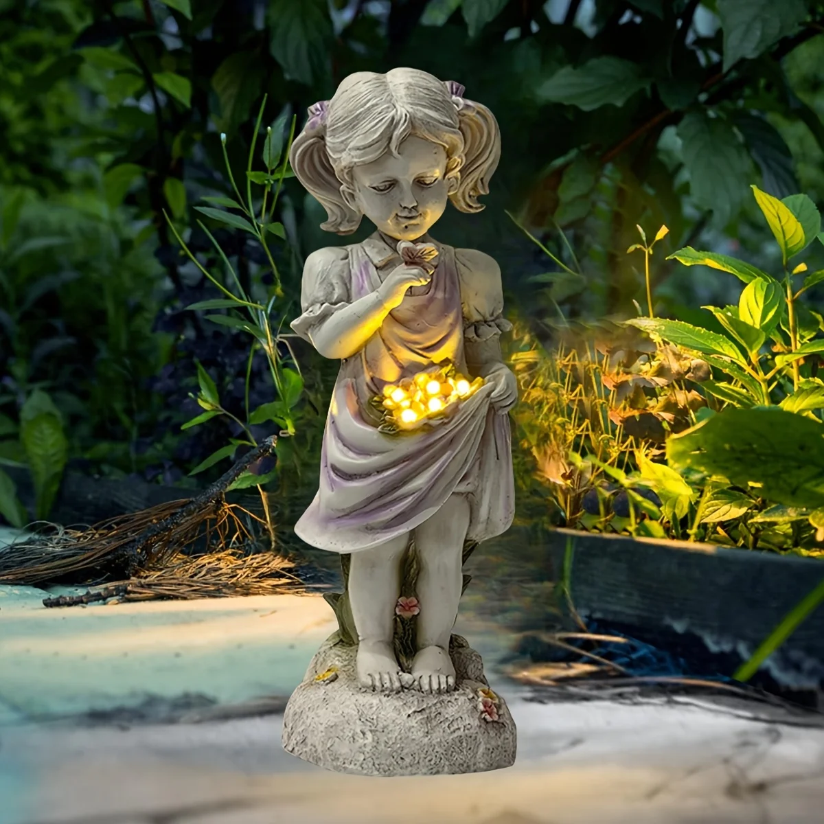 Outdoor Garden Solar Statue Light, Solar Girl Garden Statues Outdoor ...