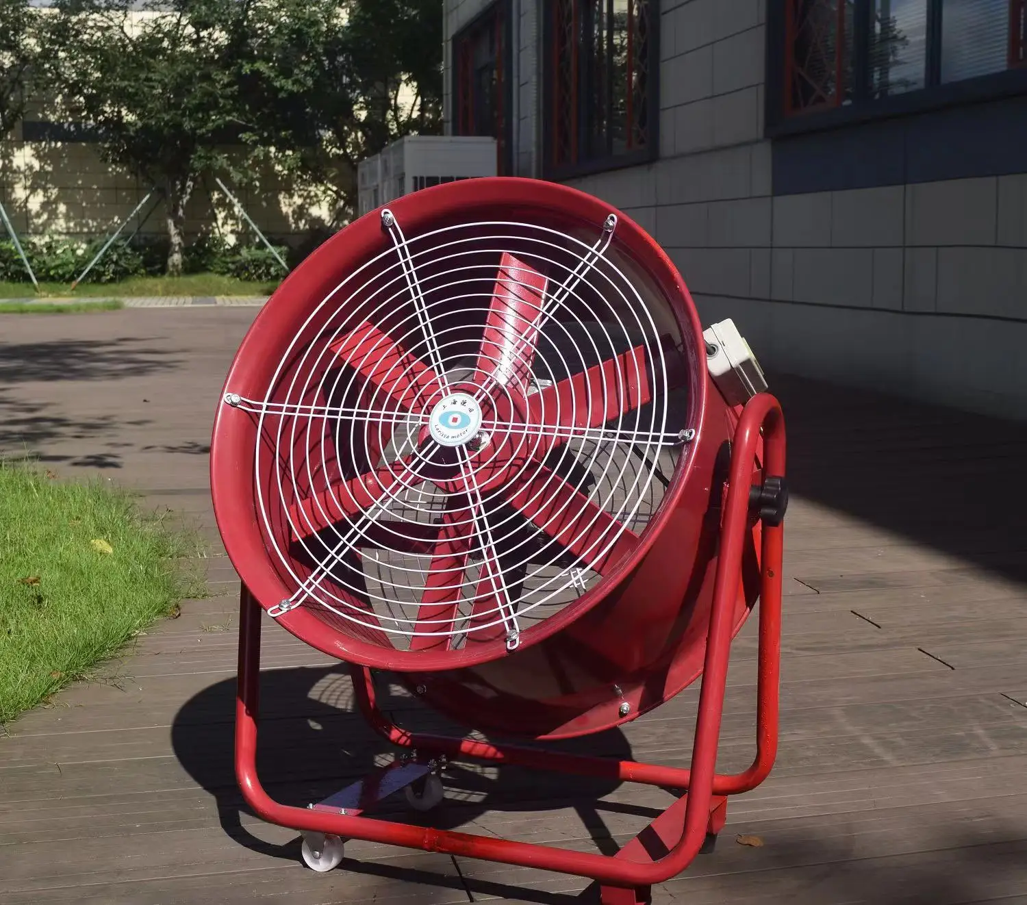 10m-30m-50m-Size-Outdoor-Waterproof-Floor-Standing-Mobile-Industrial ...