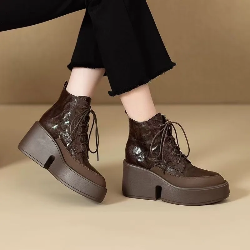 Heightened Platform Pointed Toe Booties for Women 2025 Autumn and ...