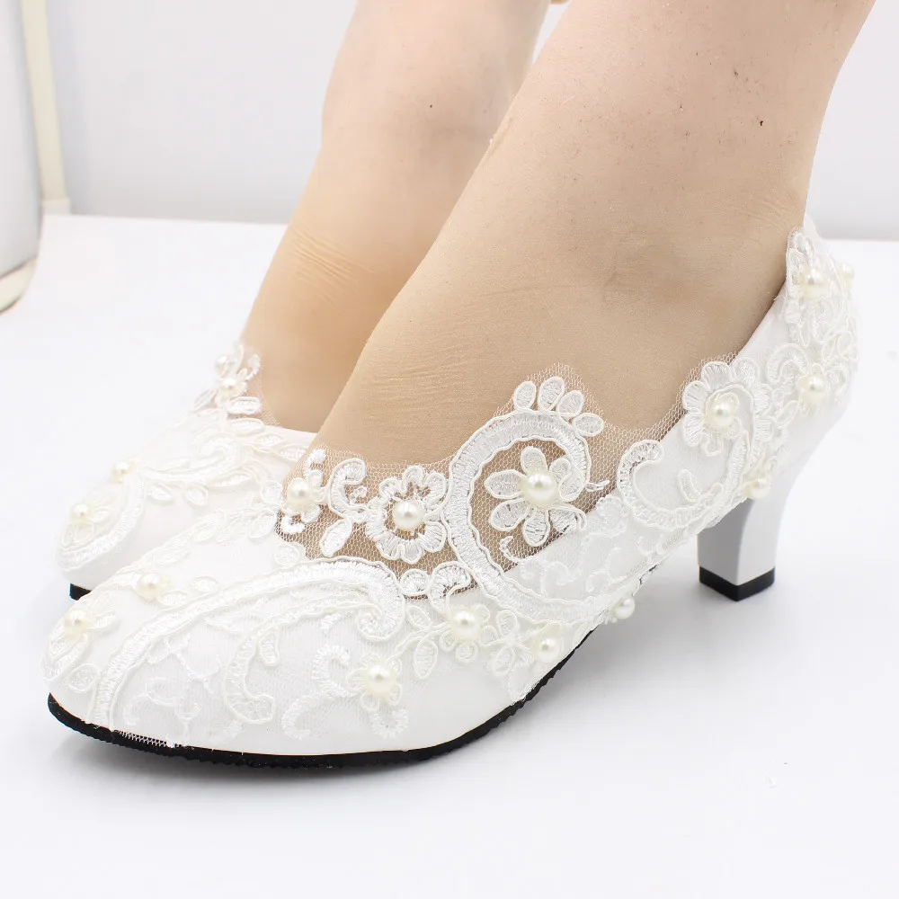 Chaussures-de-mariage-en-dentelle-blanche-pour-femmes-grande-taille ...