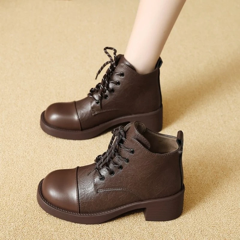 Everything You Need to Know About Short Heel Shoes for Women