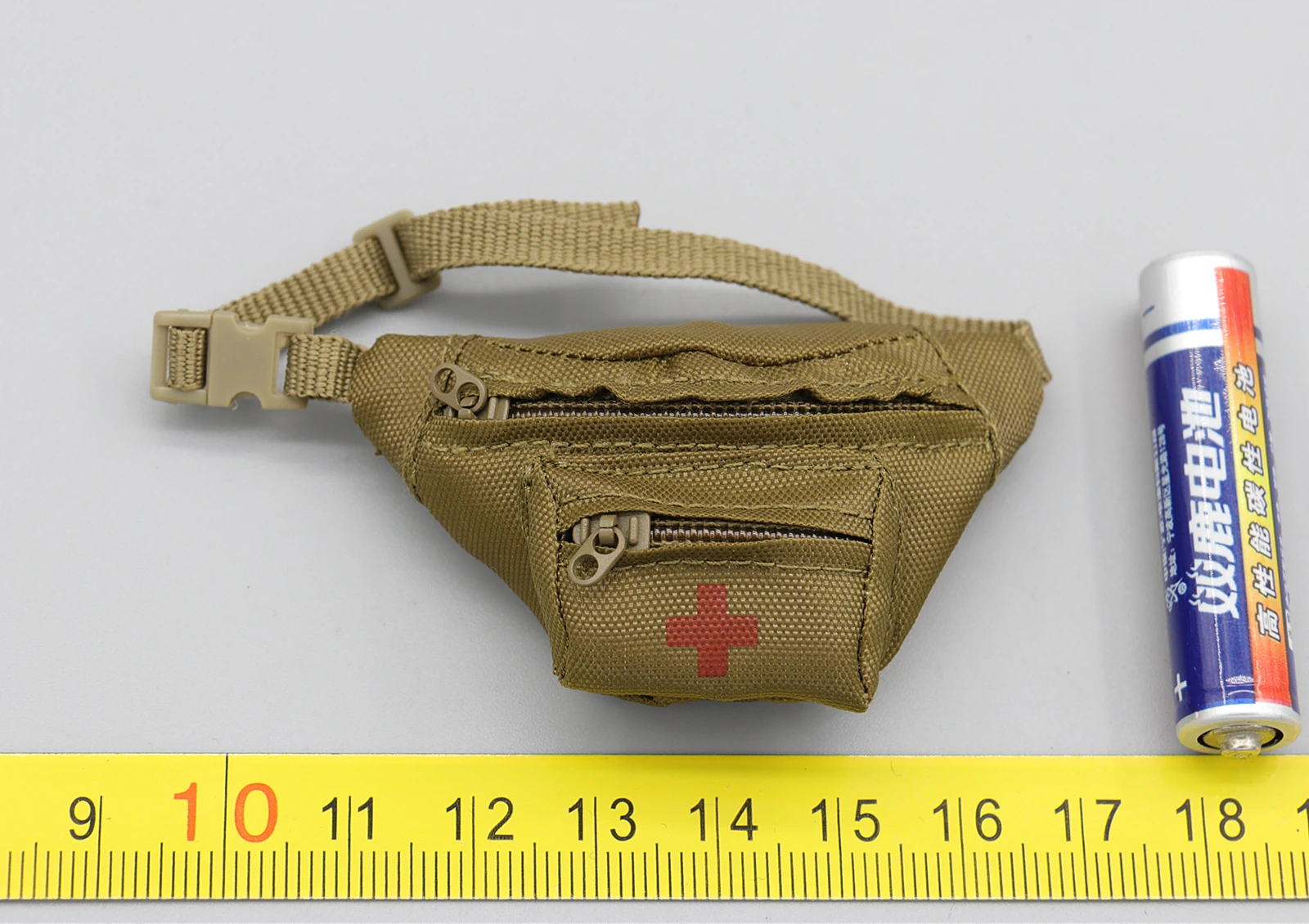 ES26059-1-6-Soldier-Pocket-Model-for-12-US-Marine.jpg