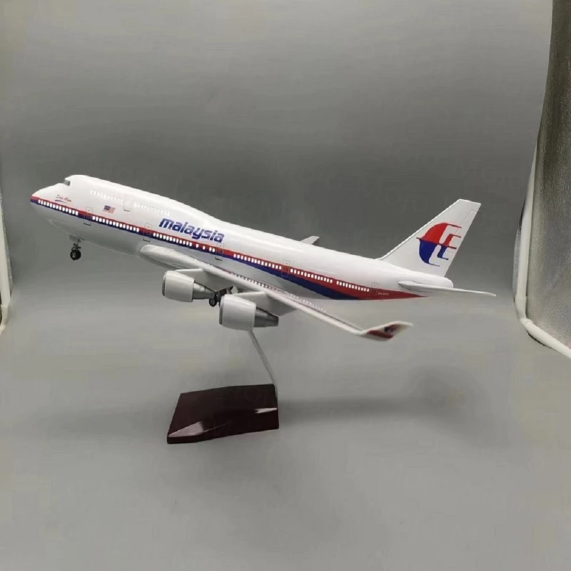 New-47cm-Malaysia-Airlines-Airplane-B747-With-Light-Diecast-Resin-Plane ...