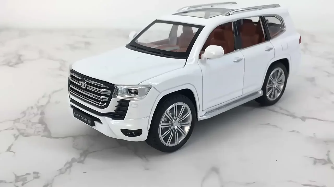 1:24 Scale Toyota Land Cruiser LC300 SUV Alloy Car Model Diecast Metal ...