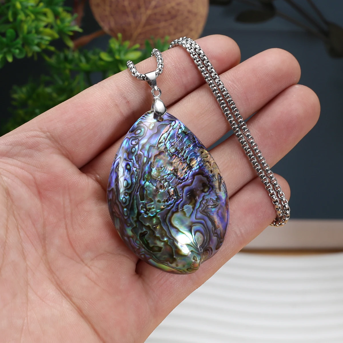 Natural Abalone Shell Necklace Colorful Mother of pearl Shell Art ...