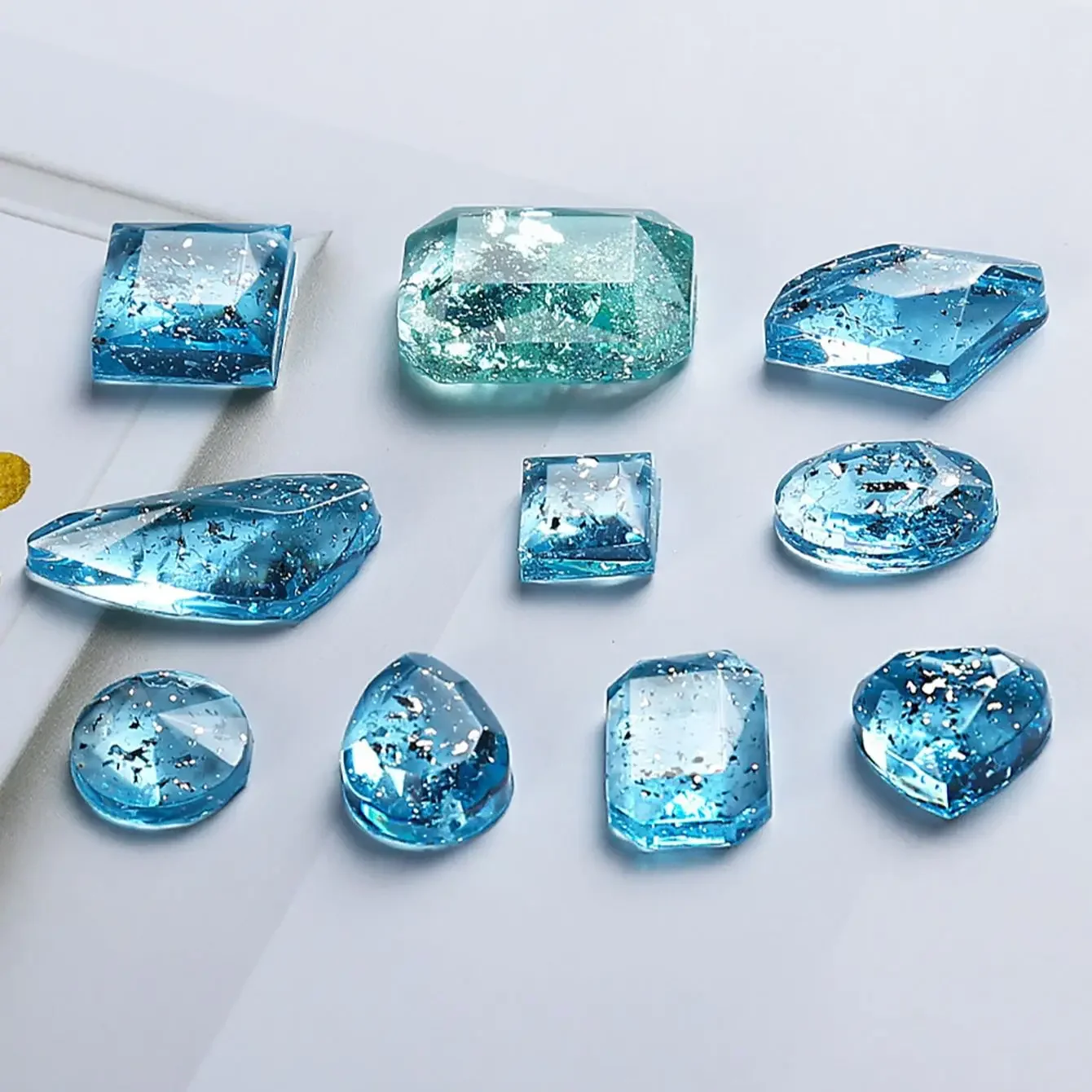1pc-DIY-Crystal-Dropper-Resin-Polyhedral-Dice-Keychain-Mold-Returned-to ...
