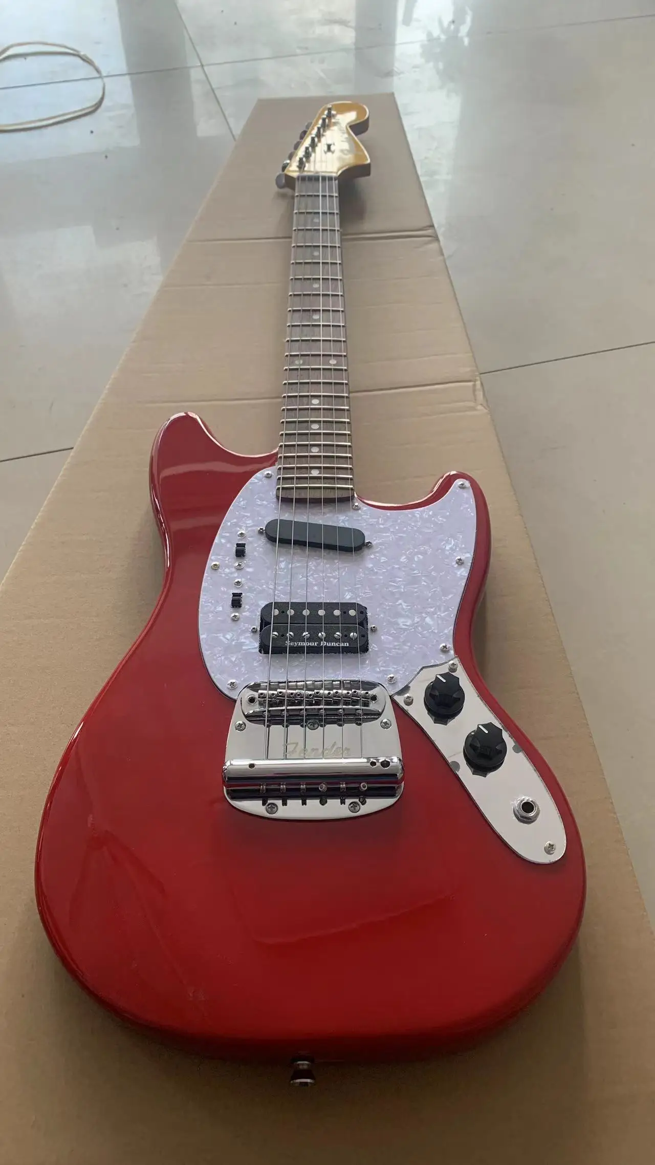 Classic-6-string-electric-guitar-ash-body-double-vibrator-bridge-free ...