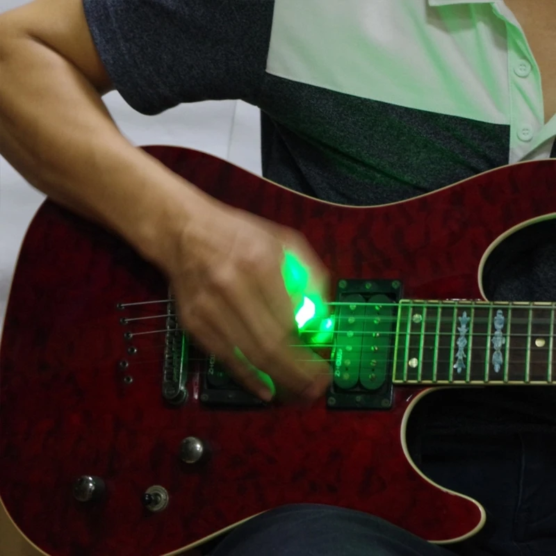 G92F-LED-Guitar-Pick-Stringed-Instrument-Glowing-Plectrum-Acoustic ...