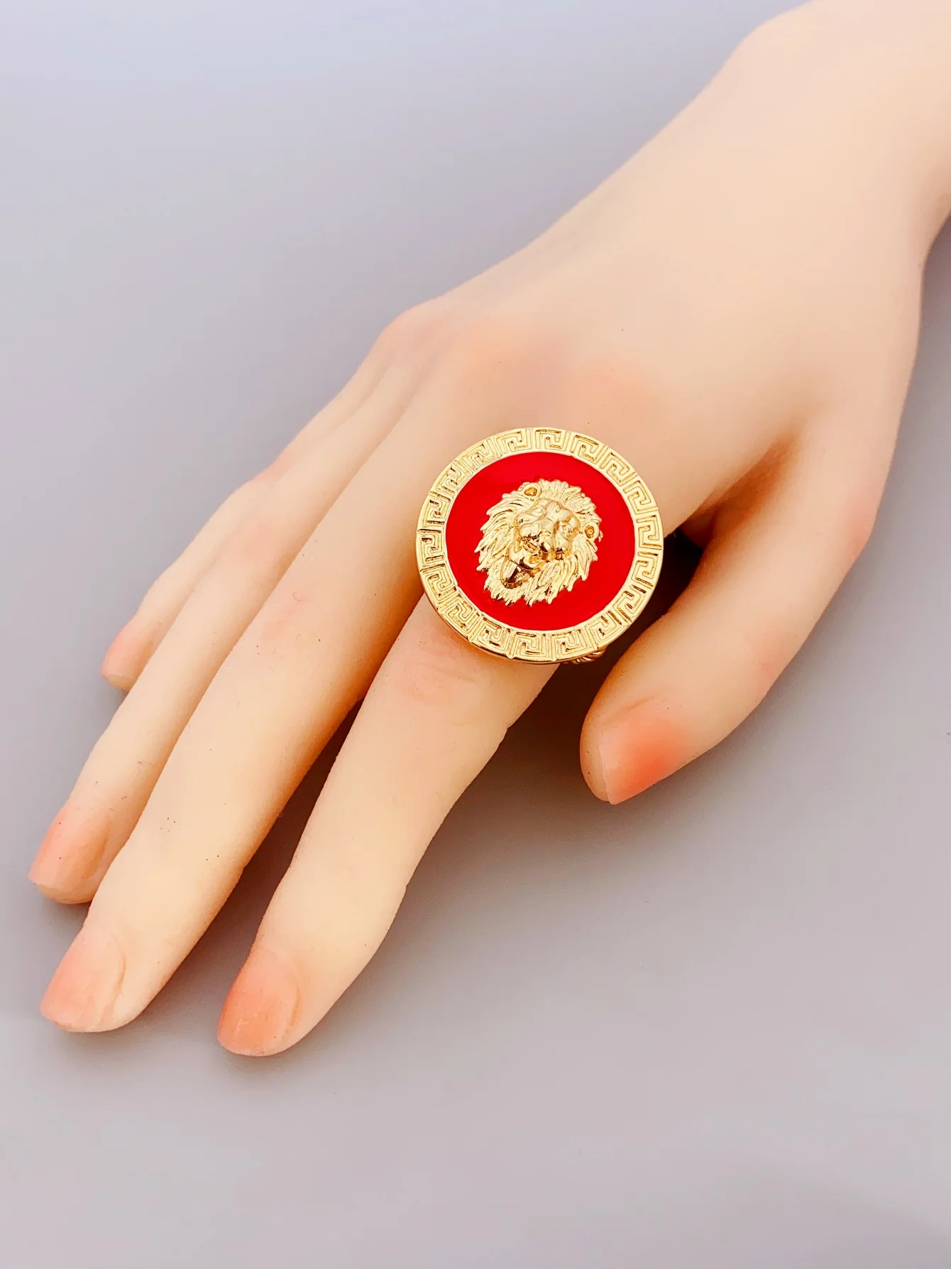 Unique-Zinc-Alloy-Ring-with-Adjustable-Lionhead-Design-rings-for-women.jpg