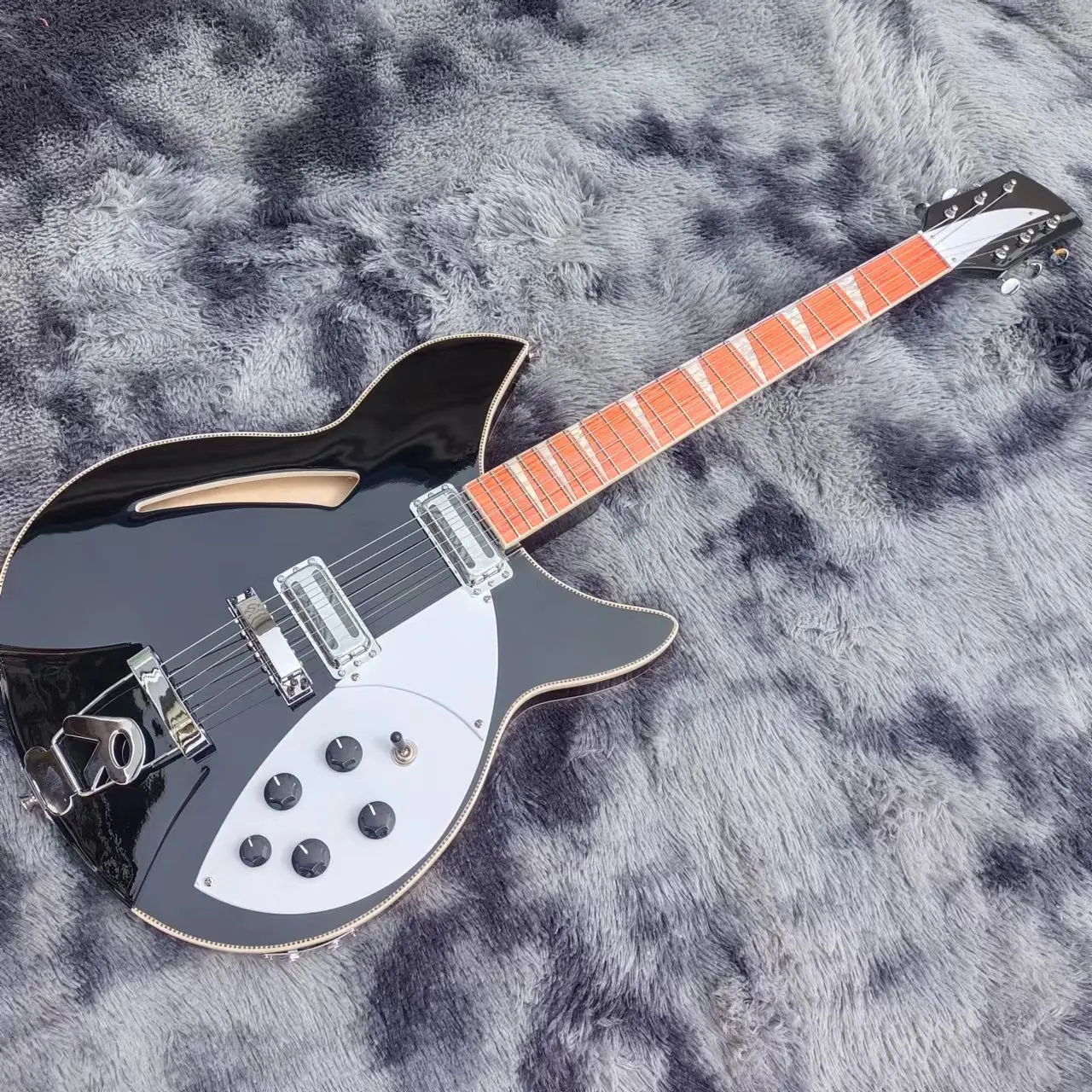 fishbone-bindings-Rickenback-360-electric-guitar-semi-hollow-Ricken-330 ...