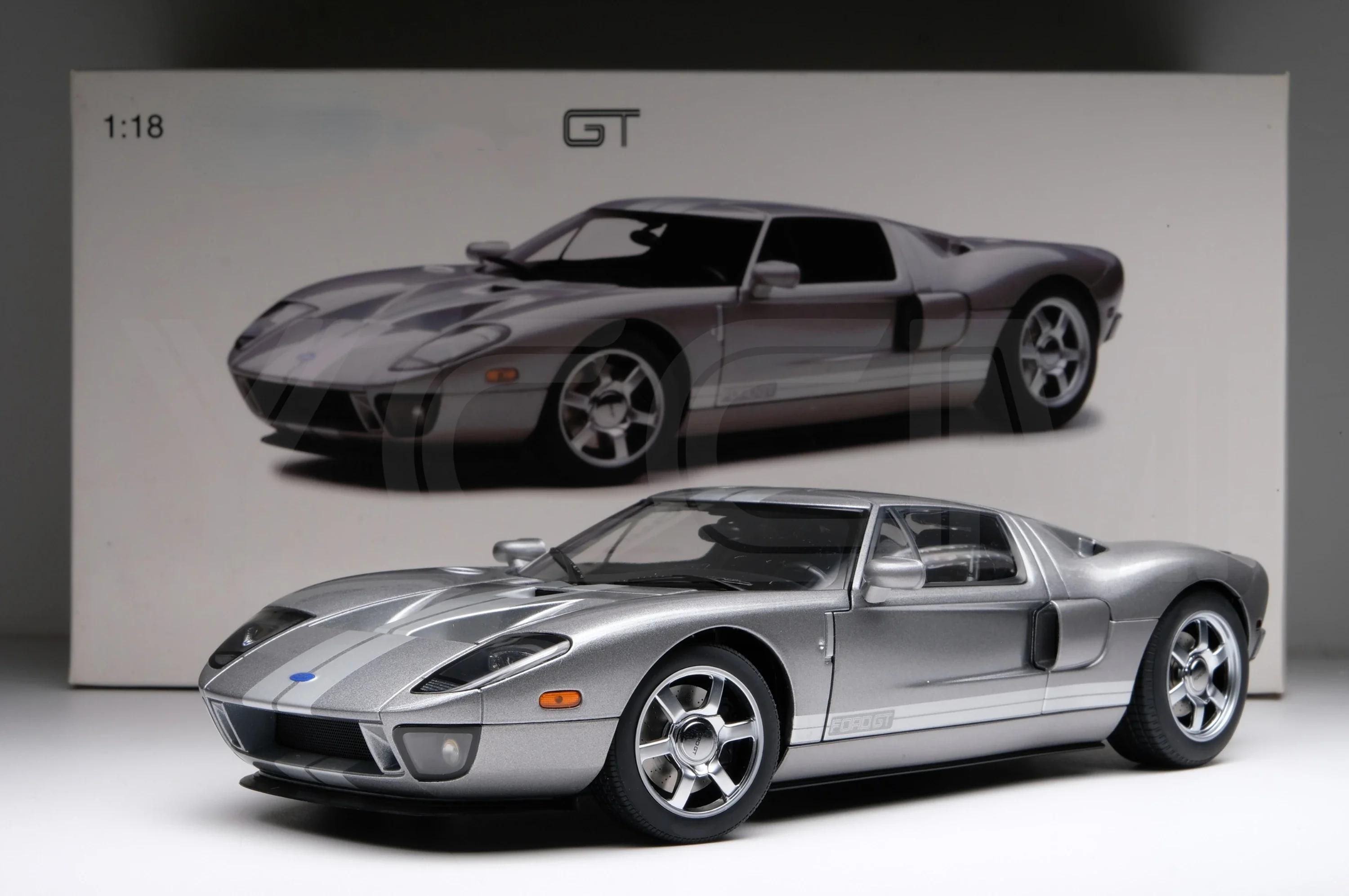 Autoart-1-18-GT-2004-Silver-Simulation-Limited-Edition-All-Open-Alloy ...