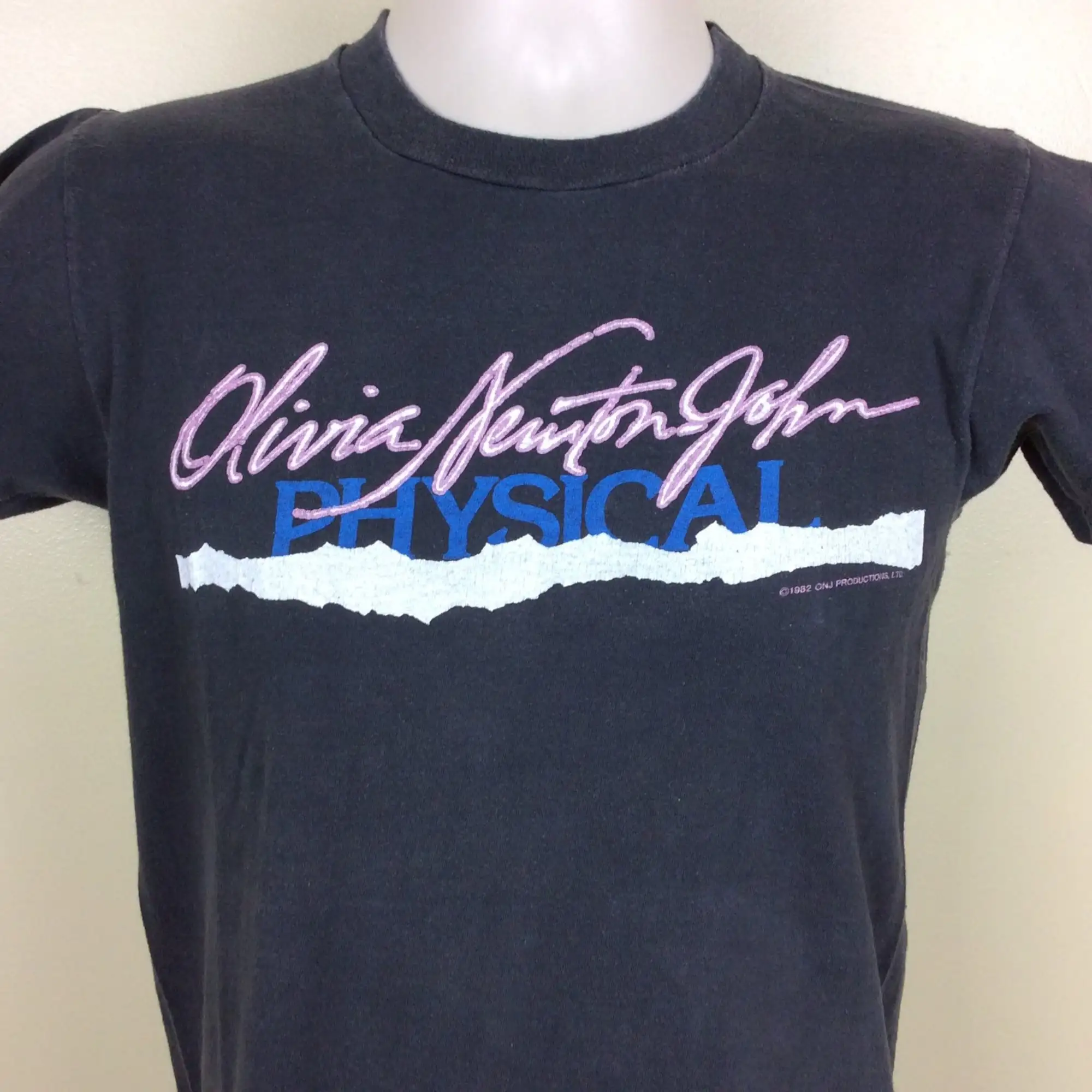Preto-F-sico-Concerto-T-Shirt-Olivia-Newton-John-80s-Screen-Stars-M ...