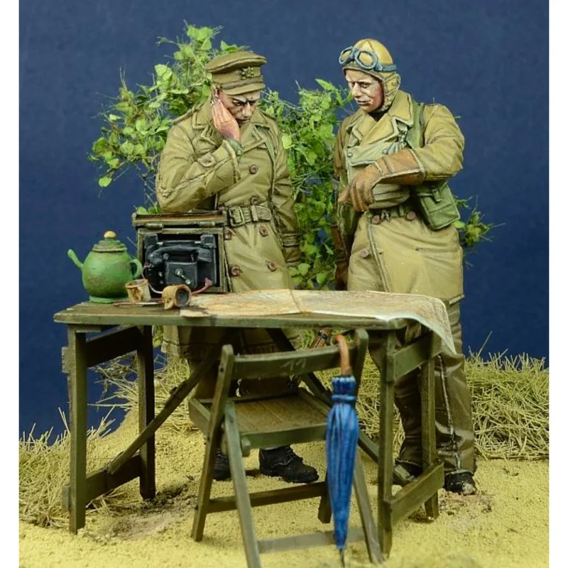 1-35-Scale-Resin-Figure-Assembled-Model-Kit-Scene-Officers-and-Pilots ...