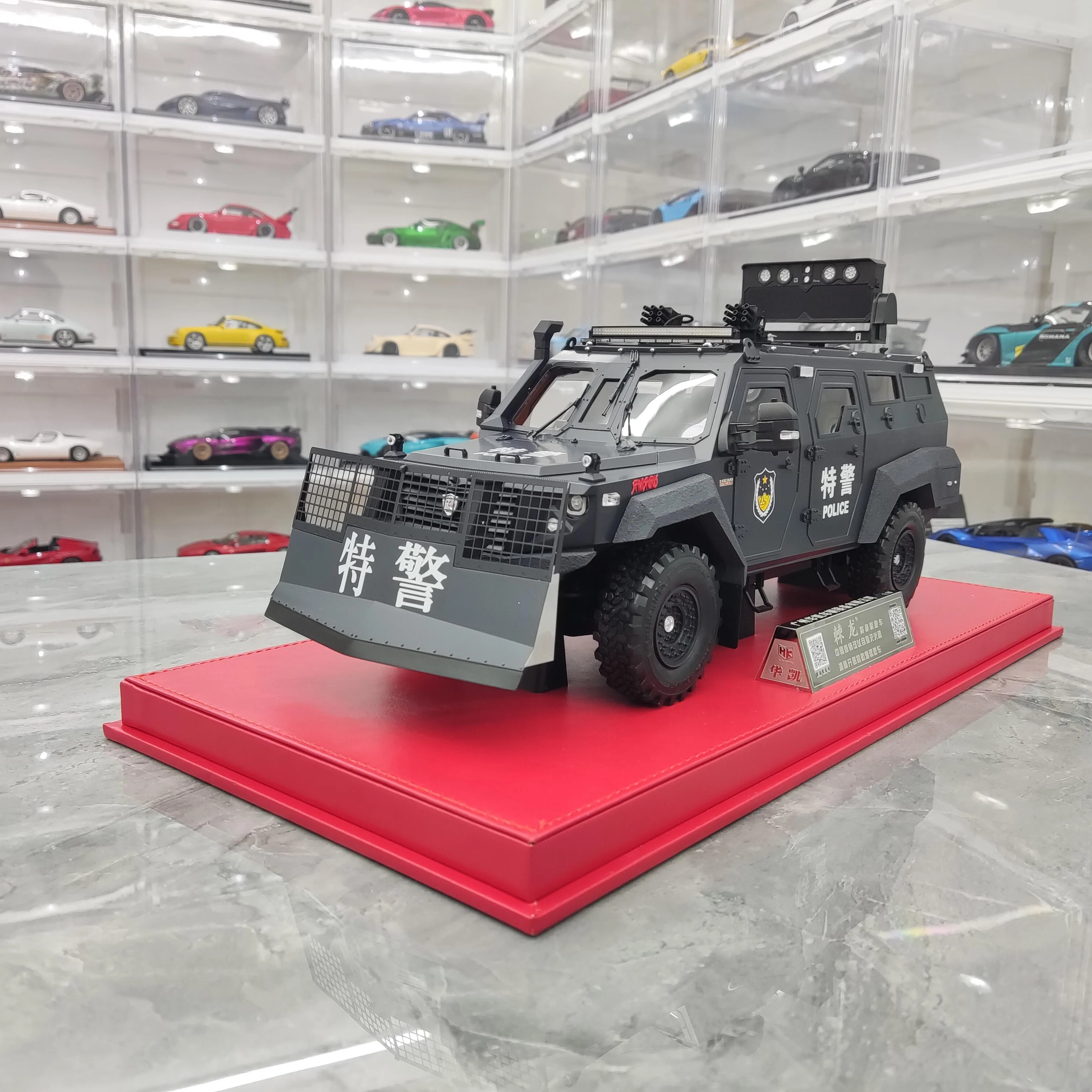 1-18-Scale-Special-Police-Limited-Edition-Resin-Car-Model-Emulation ...