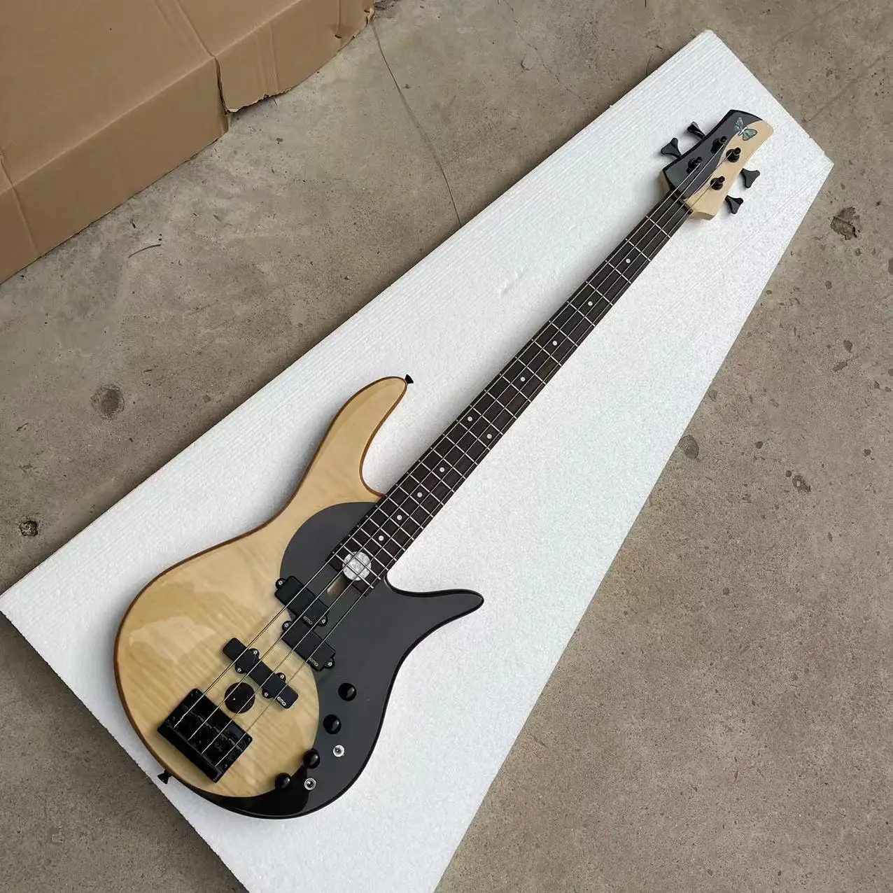 Butterfly Yin Yang Electric Bass 4-string Electric Bass, natural wood ...