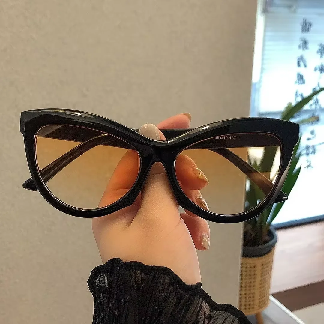 New-Women-Rectangle-Vintage-Sunglasses-Brand-Designer-Retro-Points-Sun ...