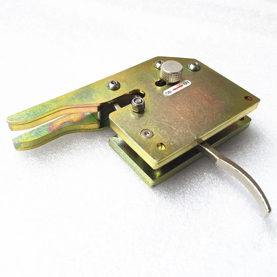 AK-230-Heavy-duty-bow-trigger-of-230-pounds-and-above-all-metal ...