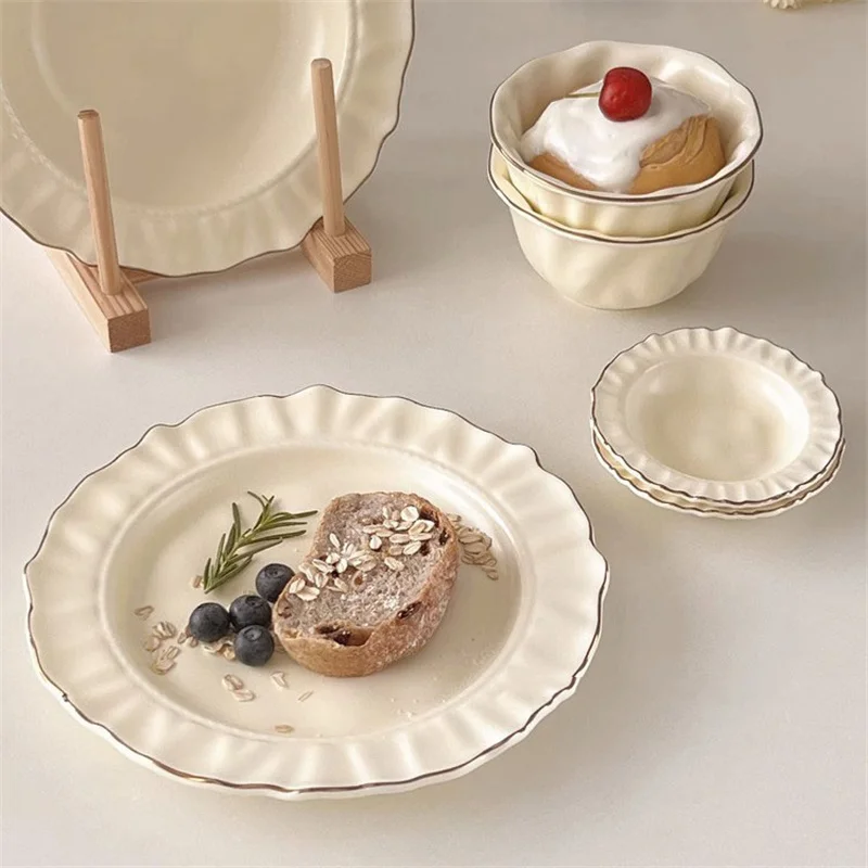 Korean-high-end-inset-style-ceramic-dining-plate-set-with-gold-thread ...