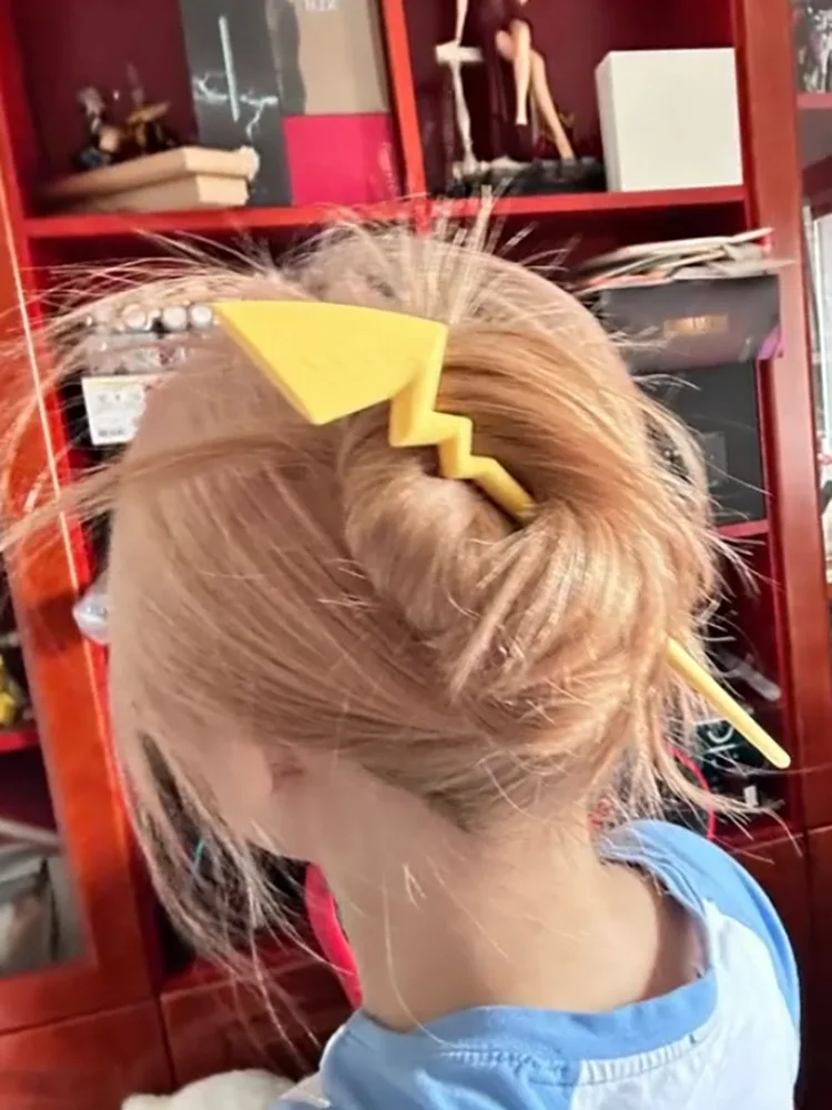 Creative-Yellow-Tail-Cute-Lightning-Hair-Stick-Hairpin-2023-Personality ...