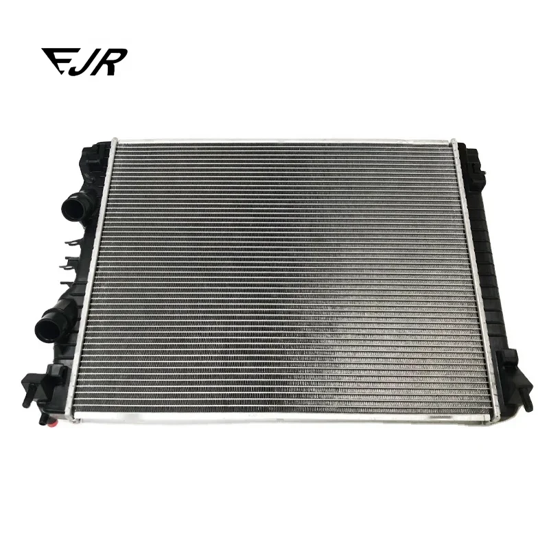 Automotive-engine-radiator-water-tank-for-Maserati-Ghibli-Quattroporte ...