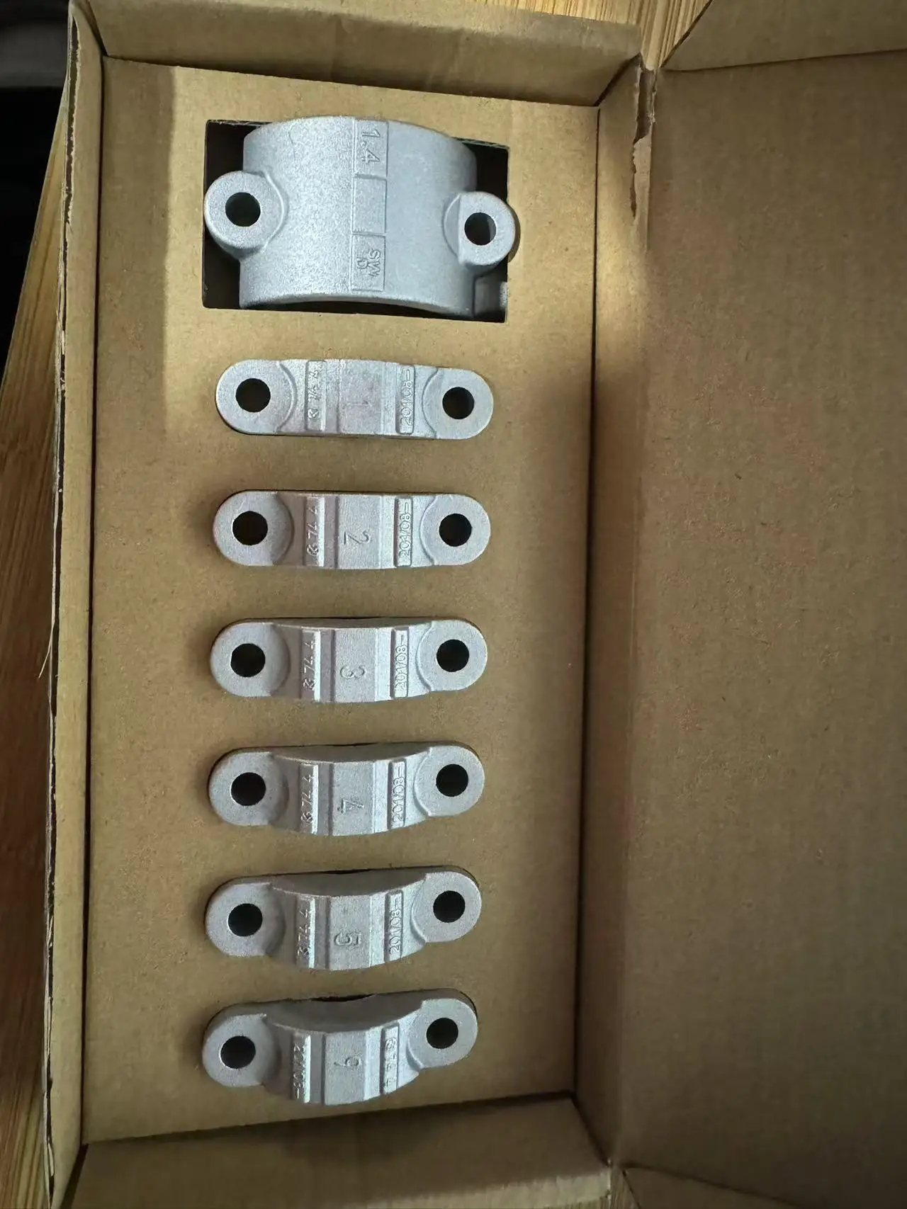 FOR BMW N52 N51 N55 B30 E90 Intake Cylinder Head Camshaft Valve Cover ...