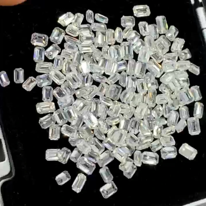 Melee-Diamond-Emerald-Cut-2x3mm-5x7mm-DEF-VS-Lab-Grown-Diamond-hpht.jpg
