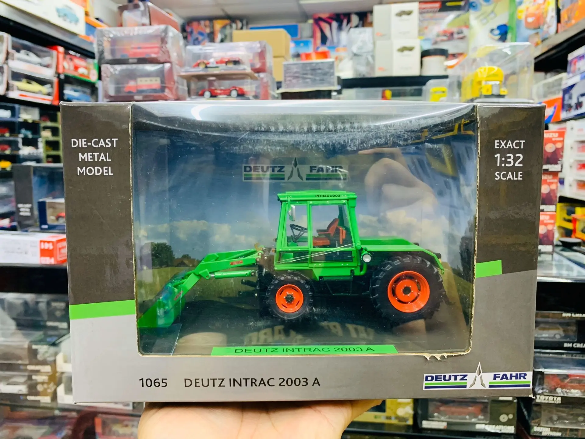 Cars, Trucks & Vans Universal Hobbies 1/25 Bobcat E20 Compact Excavator ...