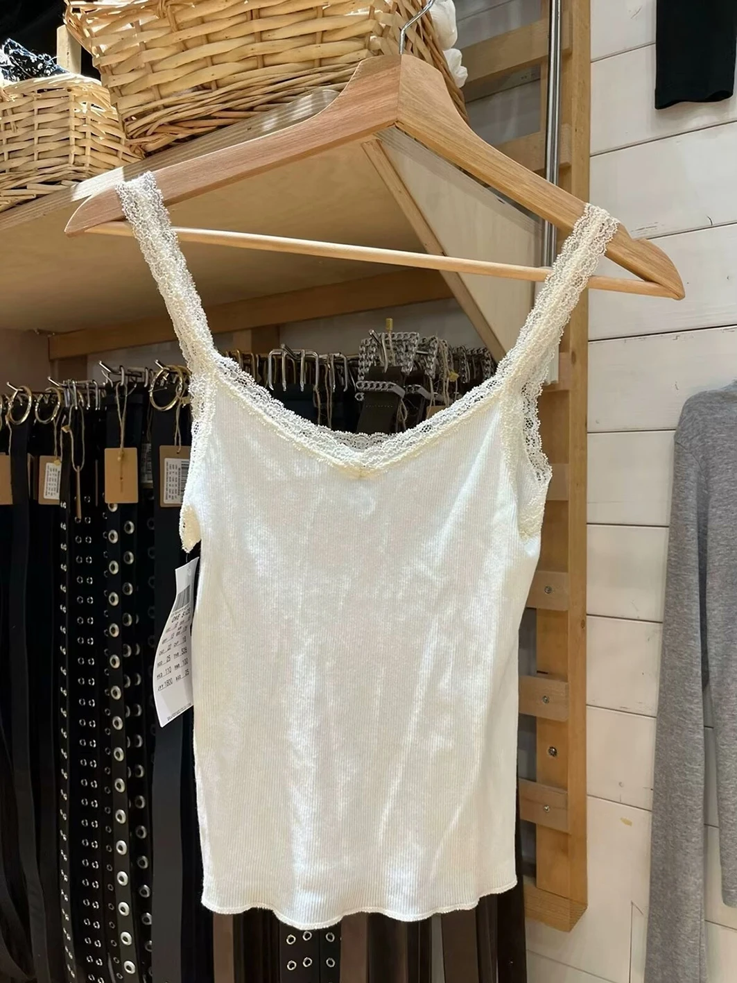 Lace Trim Ribbed Crop Top Clothing Woman Summer V-Neck Sleeveless Slim ...