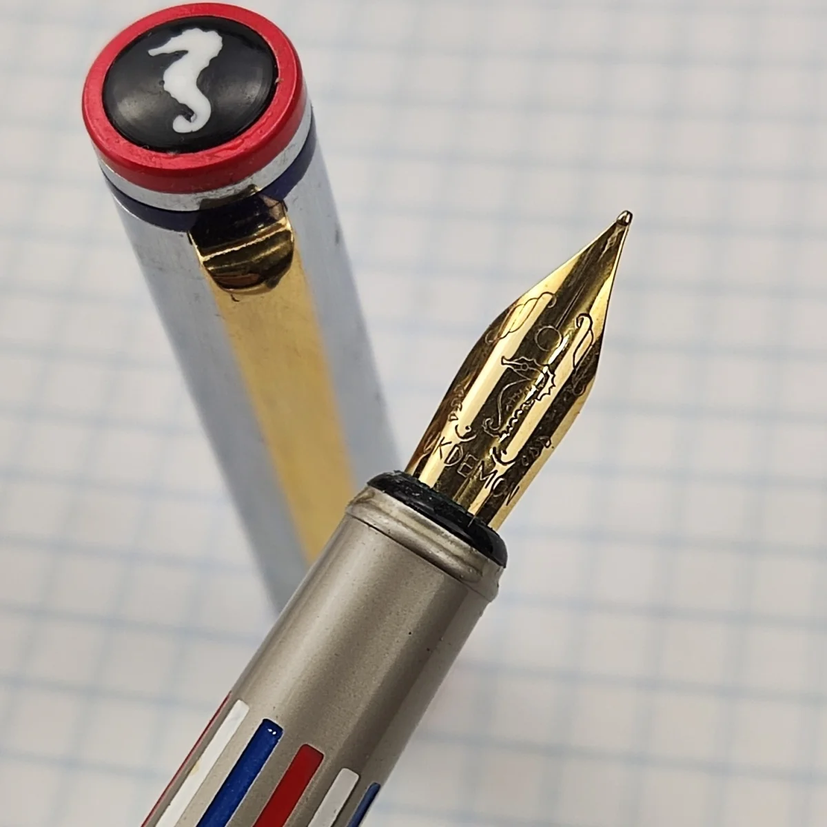 UK Demon Seahorse Metal Body Fountain Pen Old Style Fountain Pen