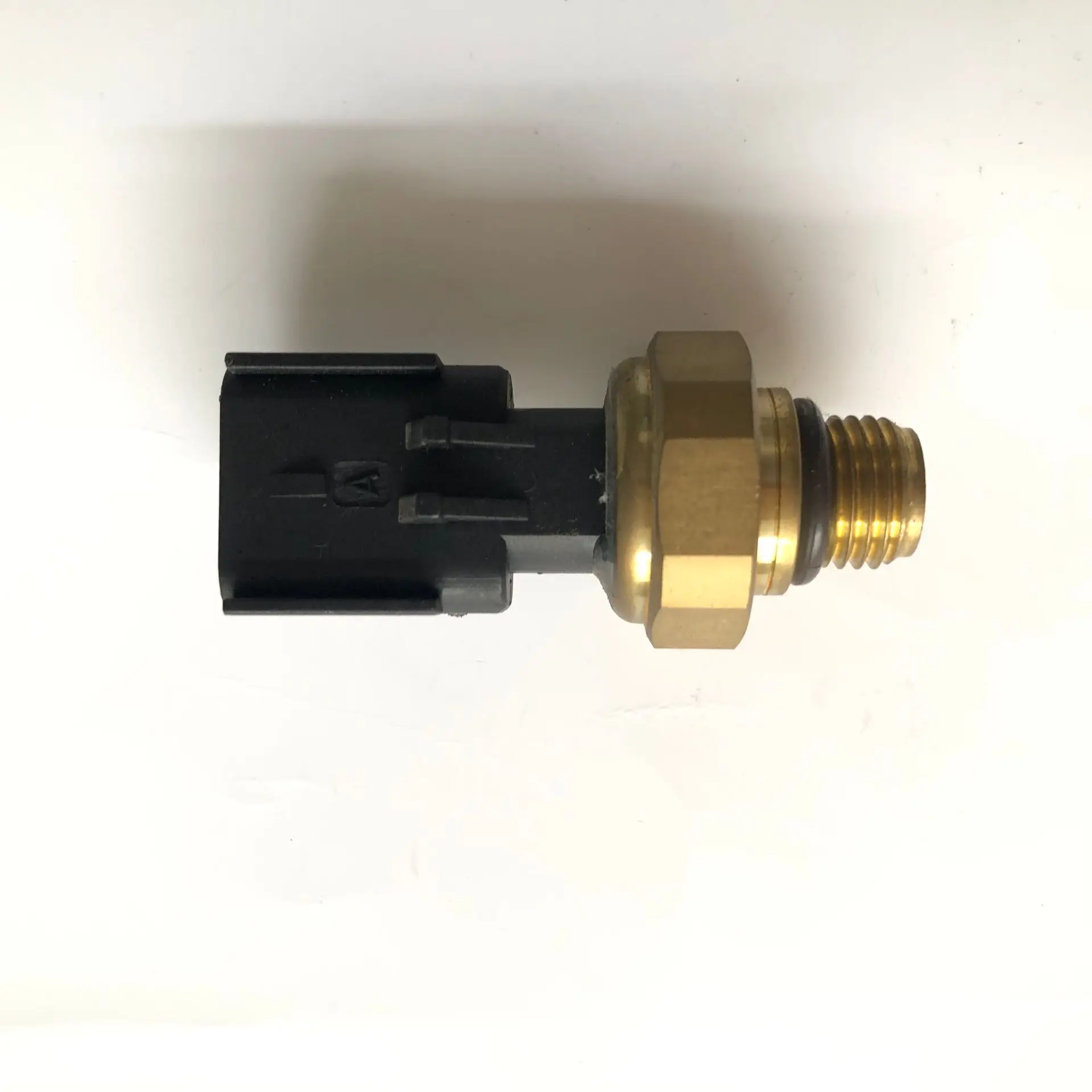 Sensor de presión de aceite de motor para coche, accesorio de repuesto ...