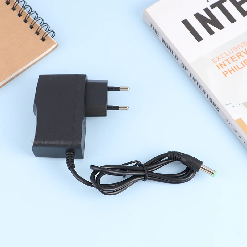 Universal-Charger-For-3D-4D-Laser-Level-Lithium-Battery-EU-Plug-AC ...