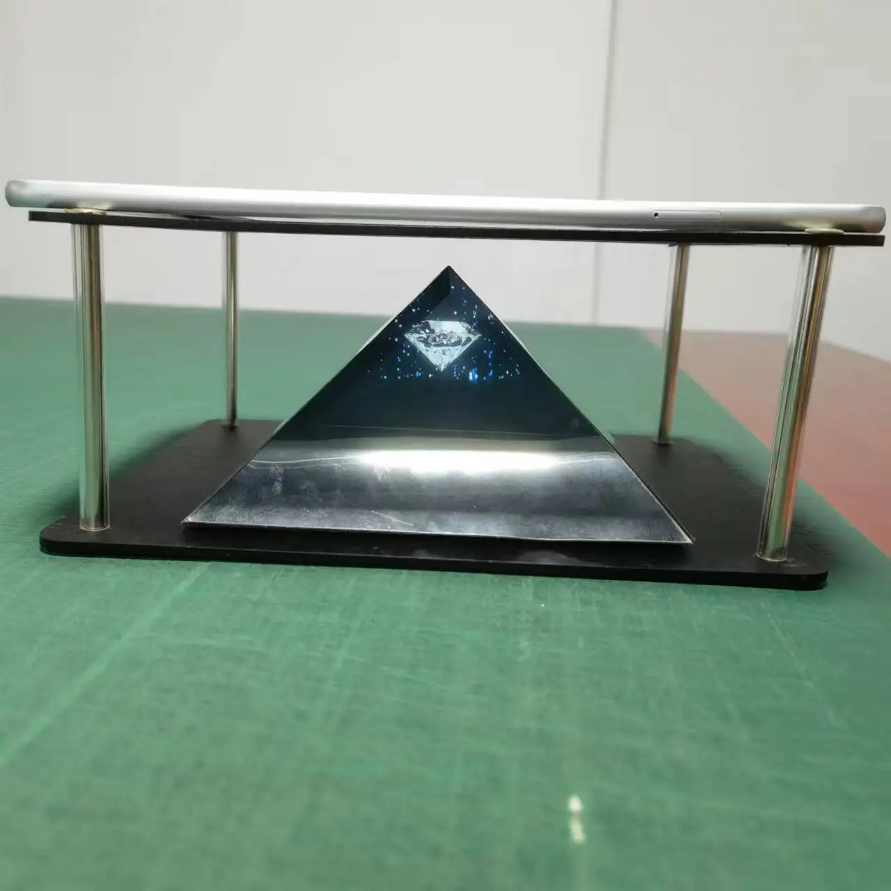 DIY 3D Hologram Projector: Real-World Performance, Setup Tips, and What ...