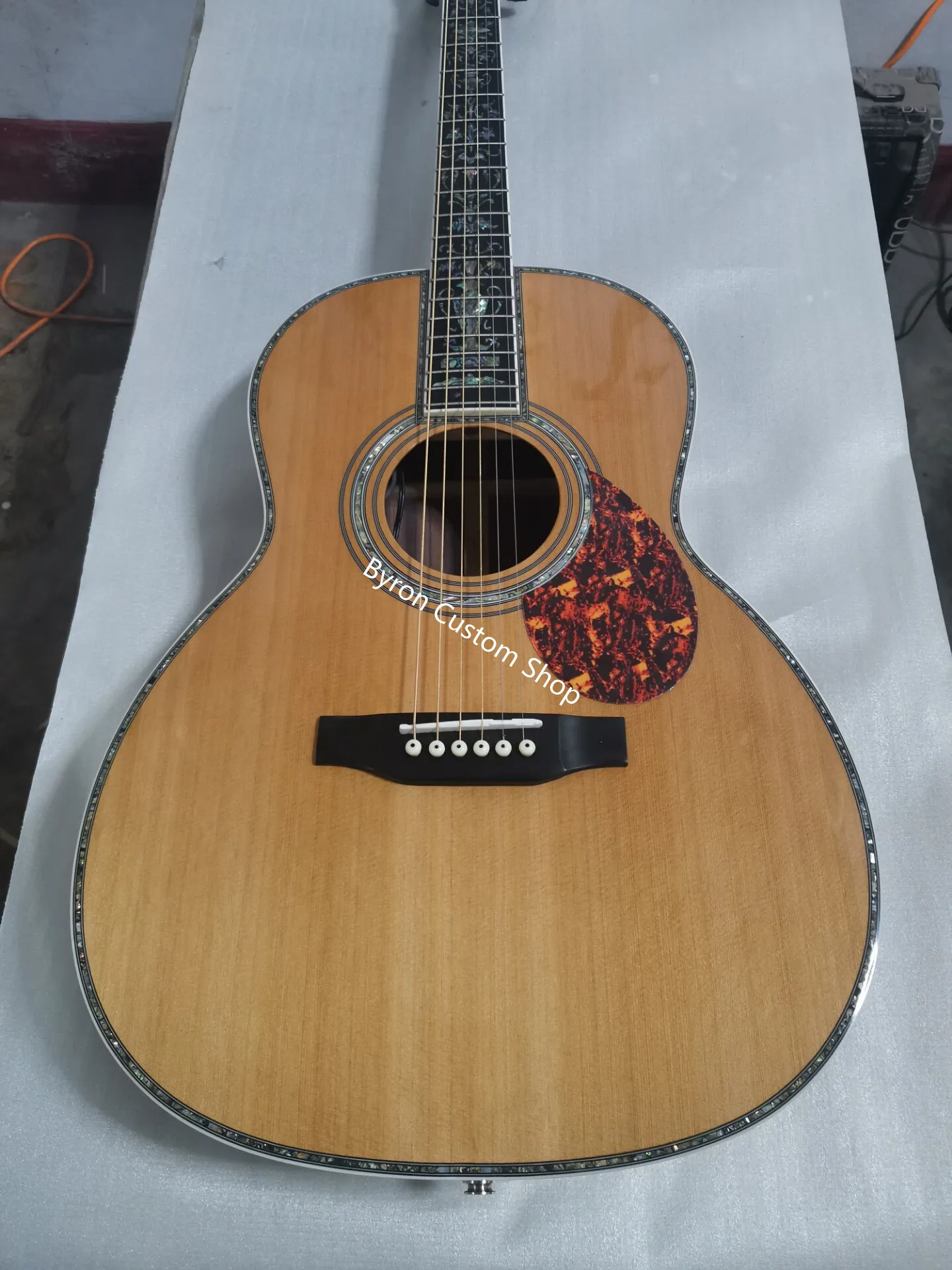 professional-OOO-guitar-solid-cedar-handmade-acoustic-slot-head ...