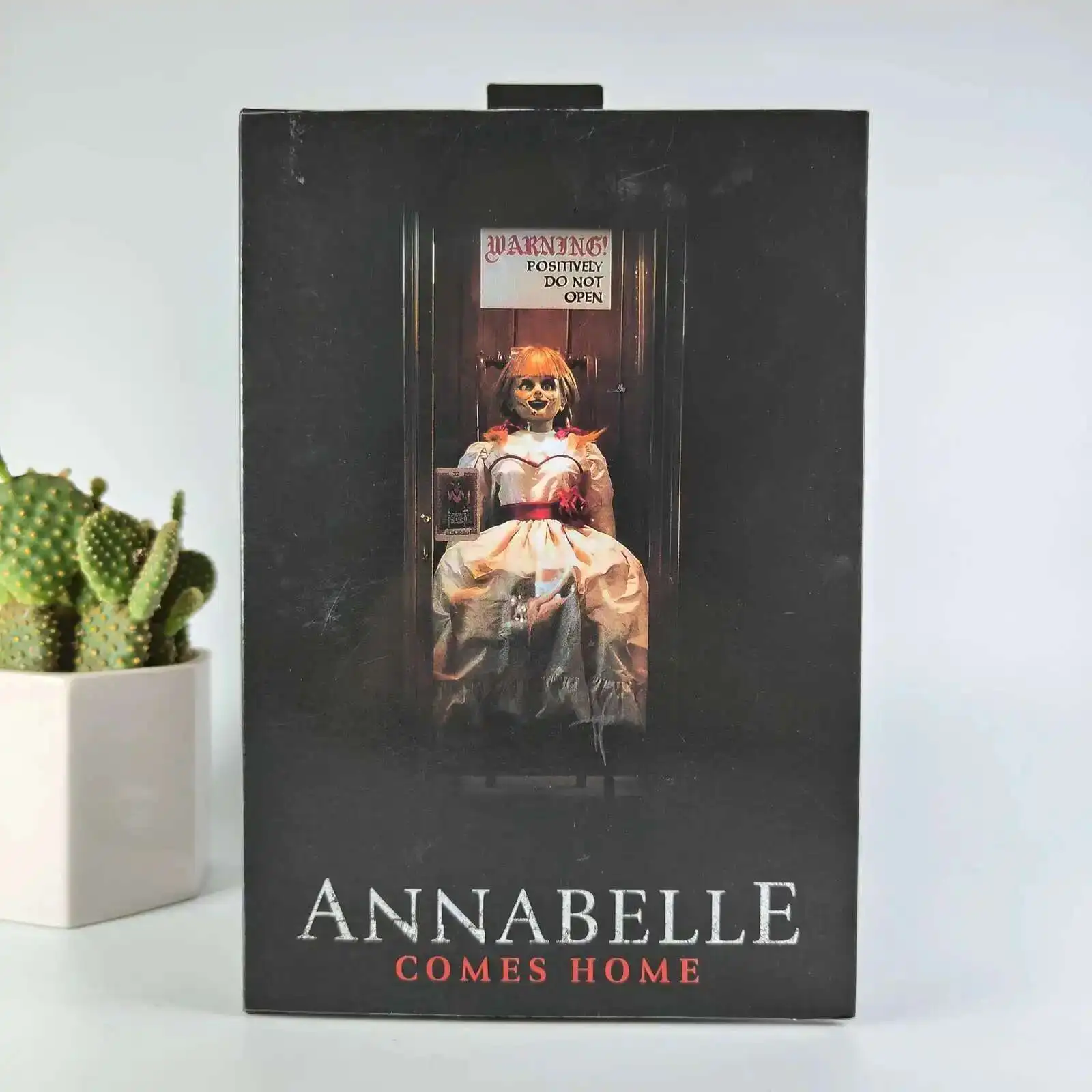 Annabelle Figure NECA Comes Home Annabelle Figure Action Figure Horror ...