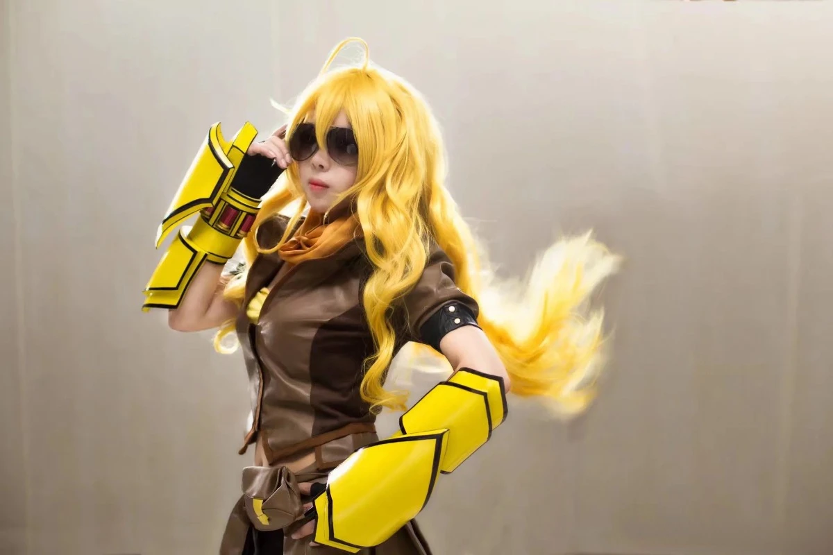 RWBY Yang Xiao Long Ember Celica Cosplay Costume Prop Replica Weapon Props Halloween Cosplay ...