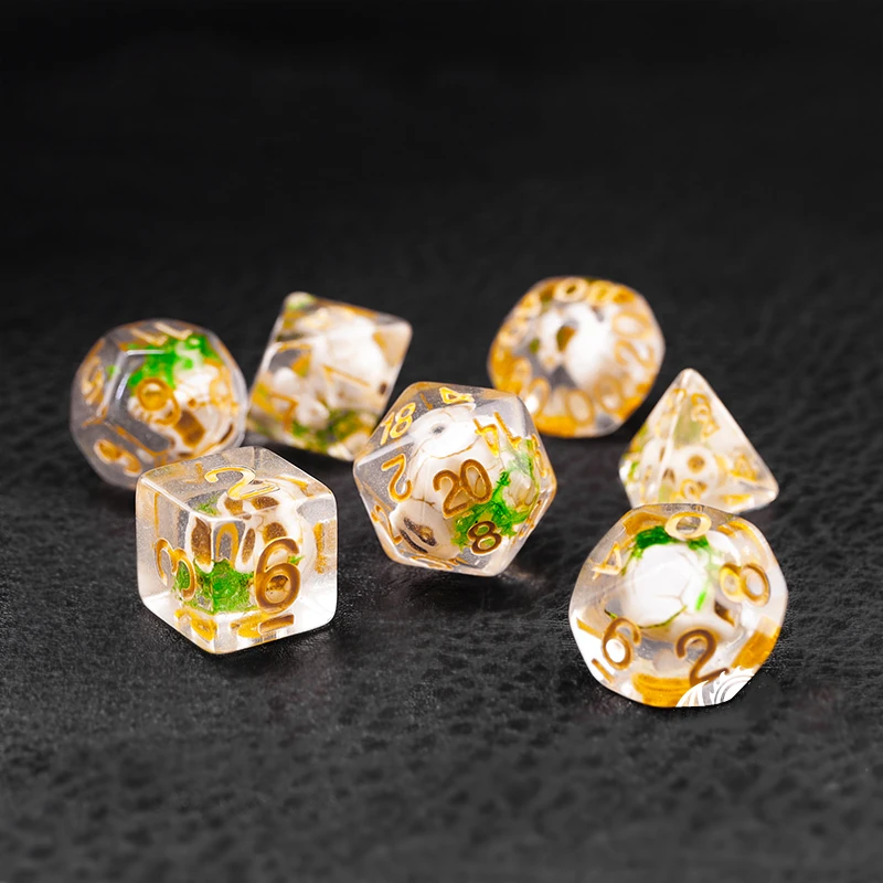 7Pcs-Set-Gold-Skull-Dice-D-D-COC-Dice-D4-D6-D8-D10-D-D12-D20.jpg