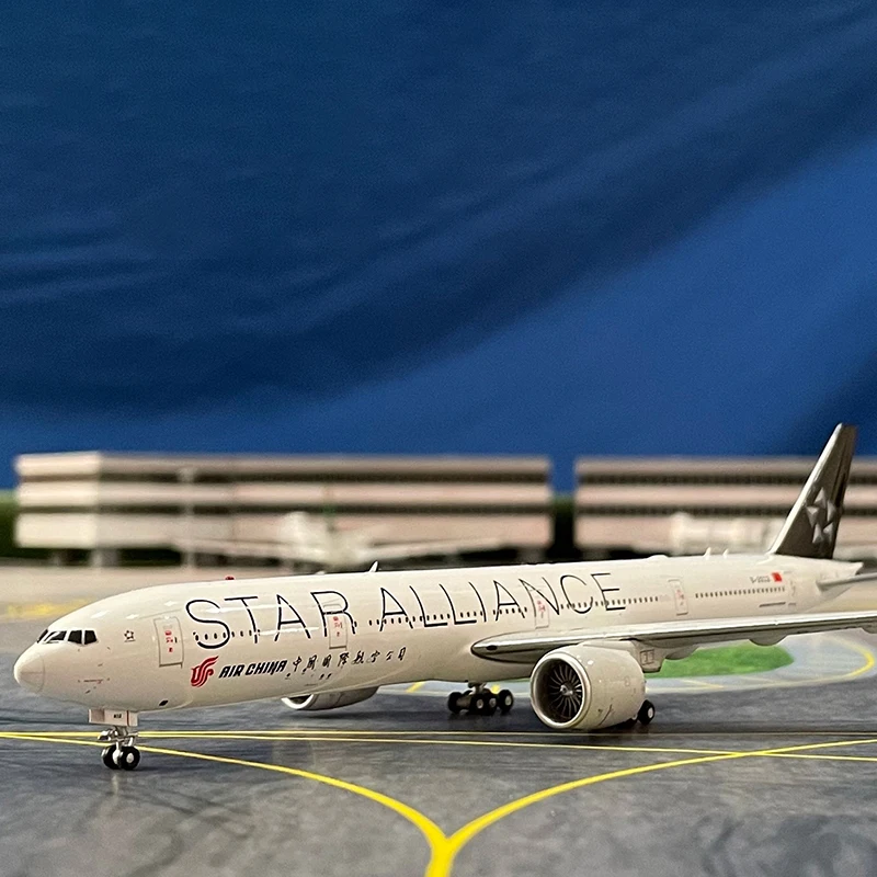 Scale 1/400 International Air Aviation Boeing B777 300ERB 2032 Star ...