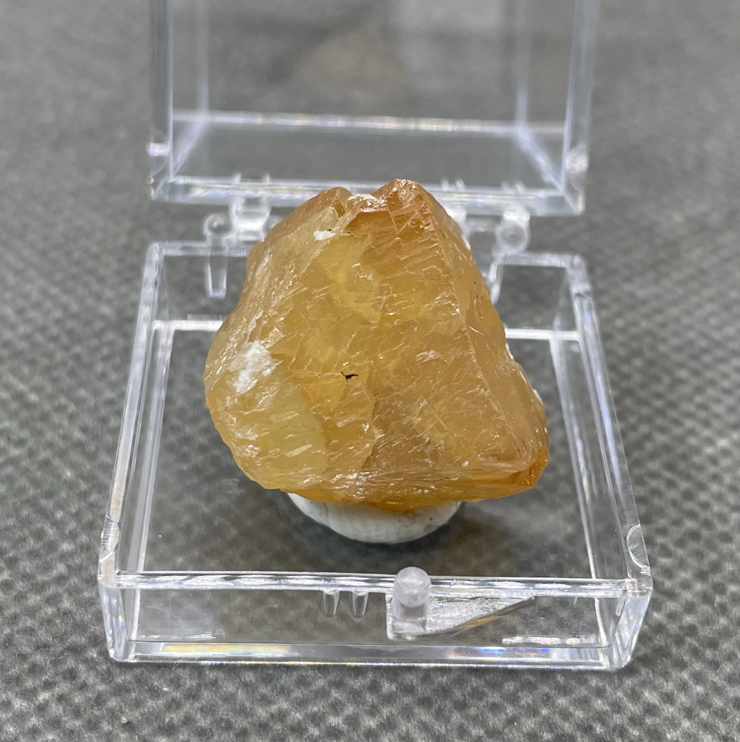 NEW-100-Natural-Scheelite-mineral-specimen-crystal-specimens-stones-and ...