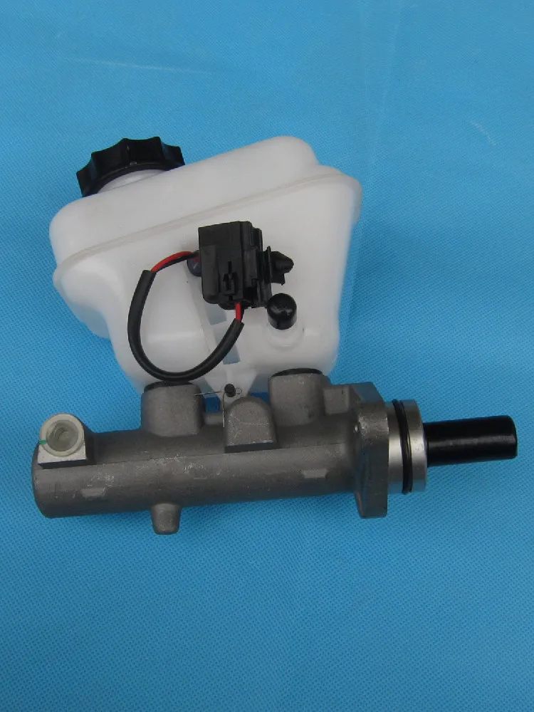 Brake master cylinder with oil pot assembly for Haima 7