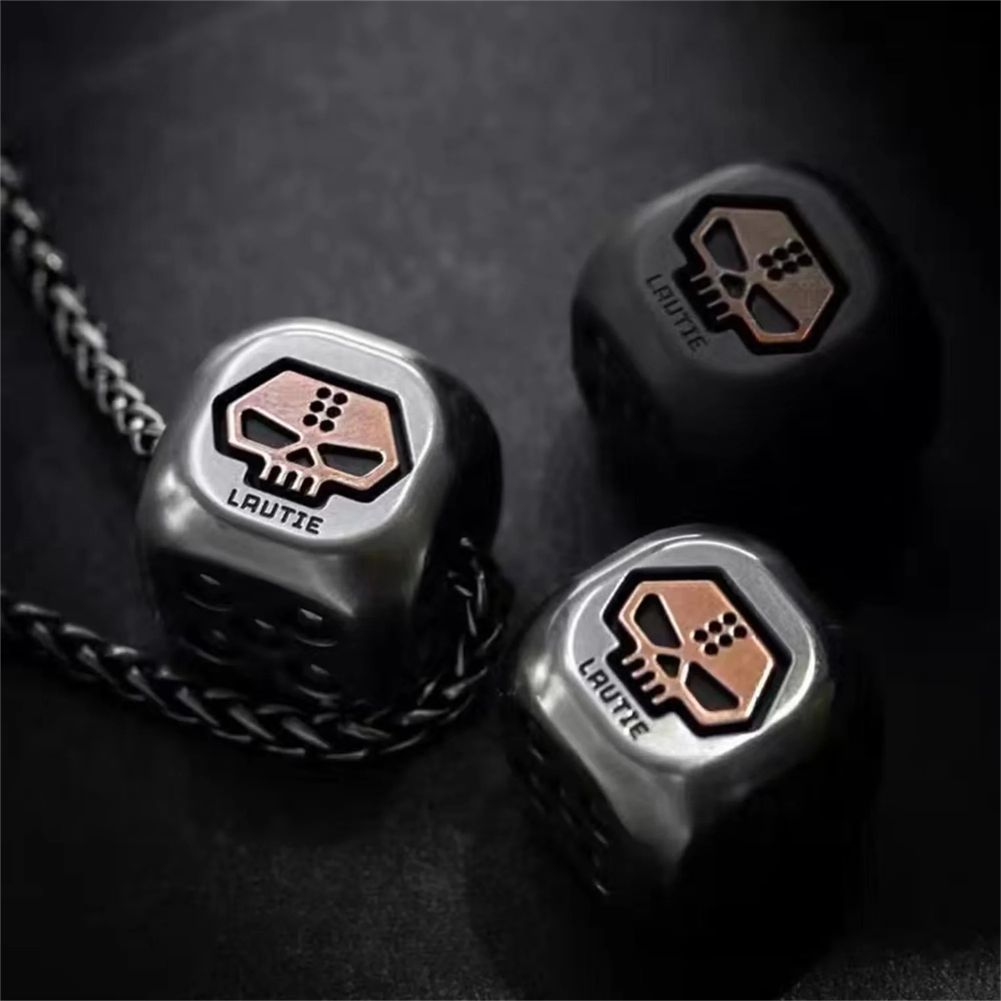 LAUTIE-Metal-Monk-Dice-Creative-Sieve-Dice-Pendant-Necklace-Knife-Bead ...