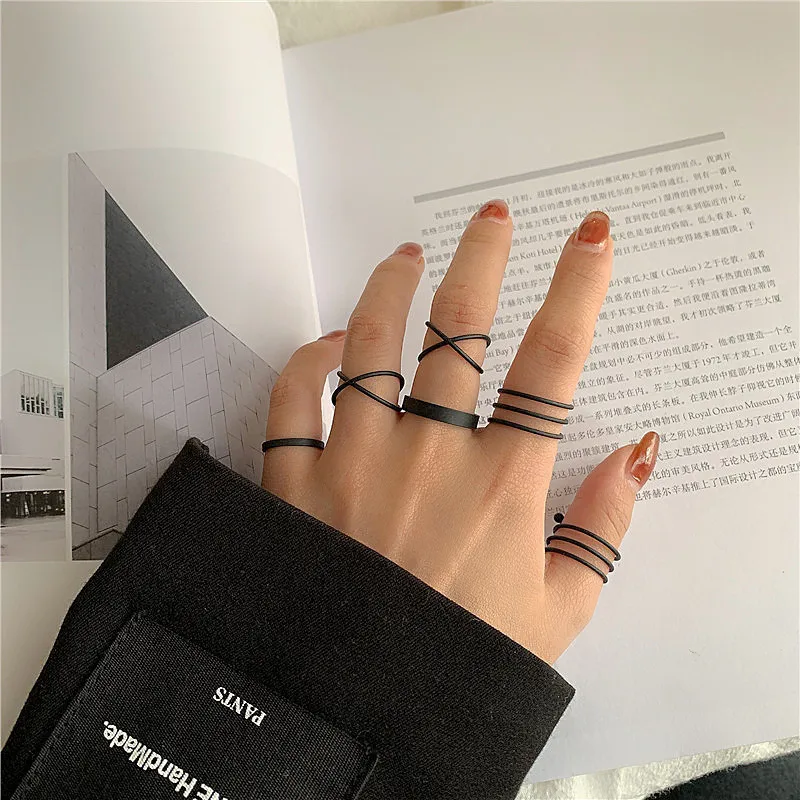 TOBILO Vintage Black Rings Set For Women Metal Punk Ring Round Couples ...