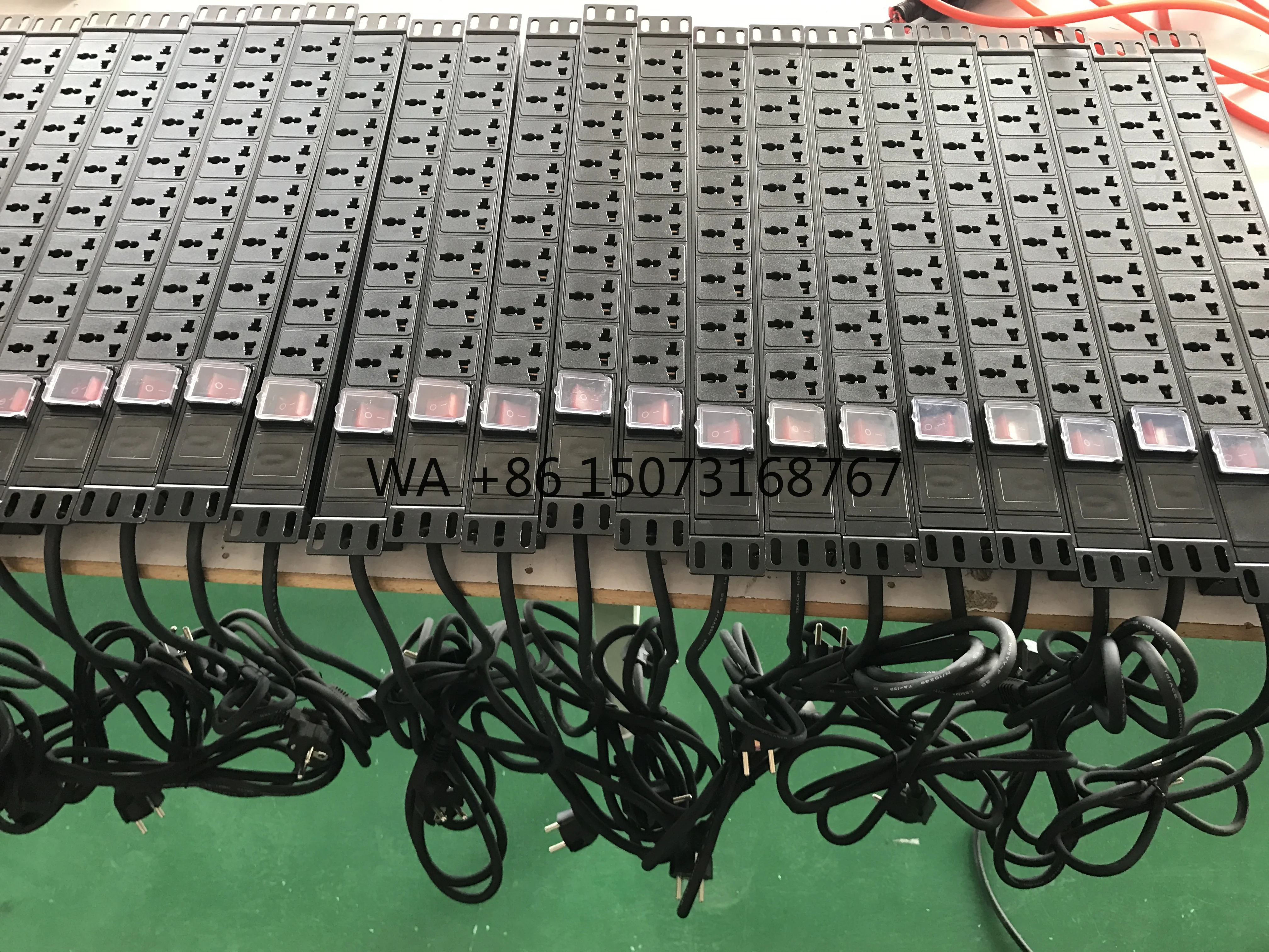 Smart 19 Inch PDU Euro Power Distribution Unit 8 Way With Switch ...
